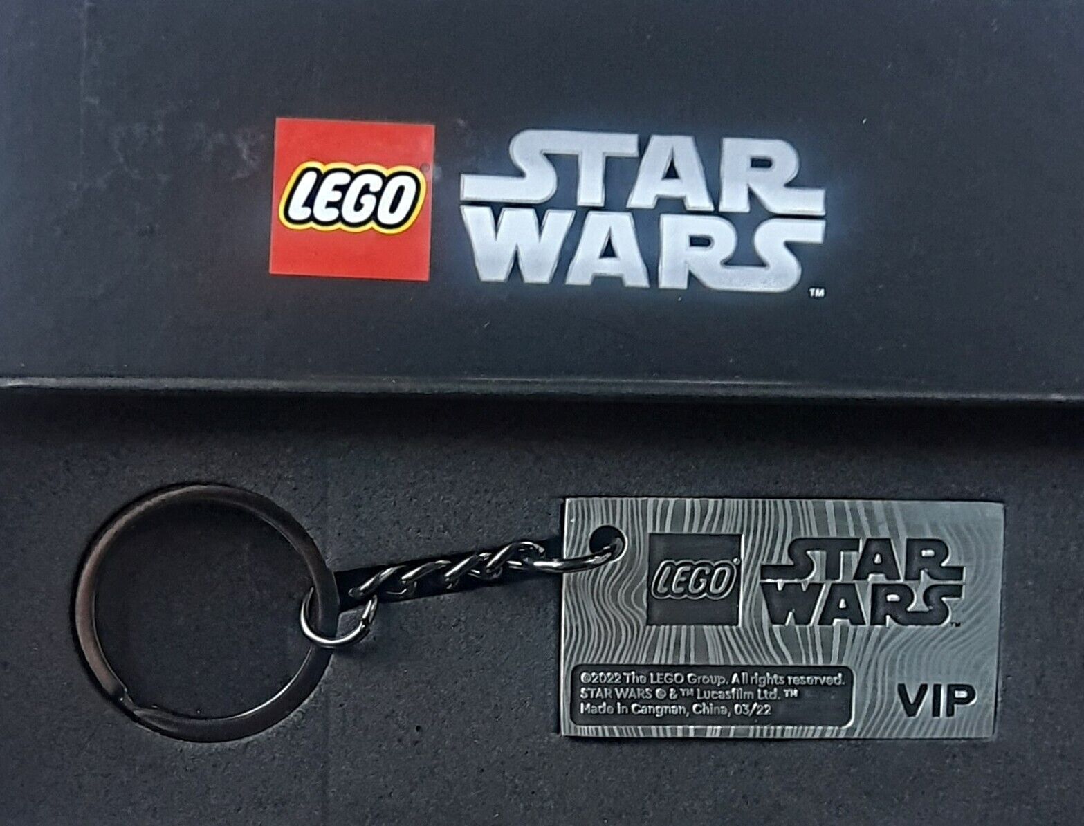 5007403 Mandalorian Beskar Keychain | JOHN'S BOX OF BRICKS